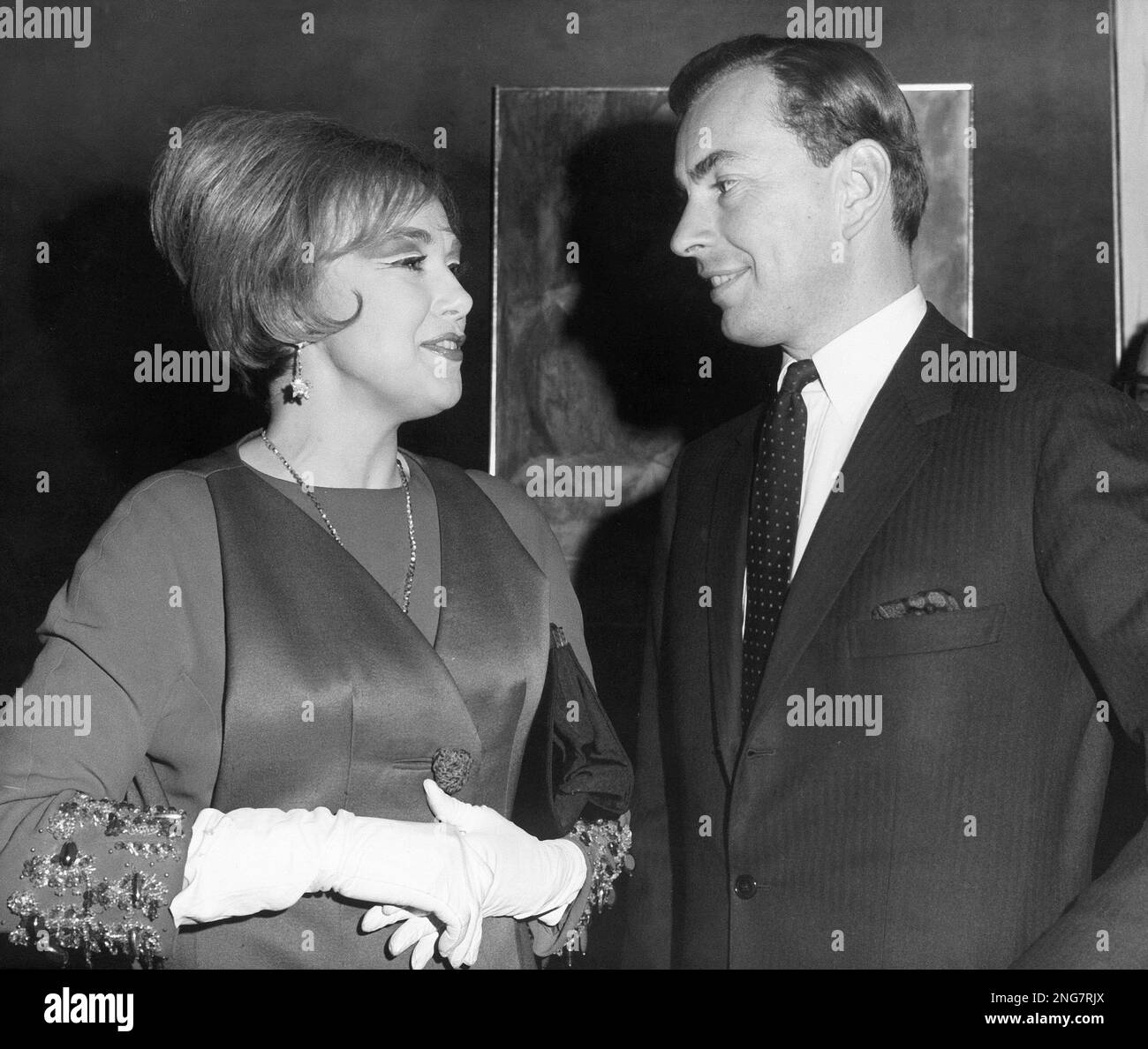 Screen, stage and civic notables packed the Coronet Theatre for the ...