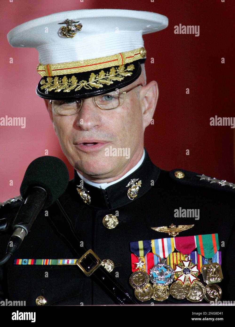 Gen. Robert Magnus, USMC, Assistant Commandant of the Marine Corps ...