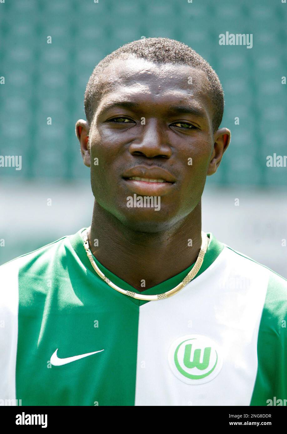 Isaac Boakye from Ghana of German soccer first divisionist VfL ...