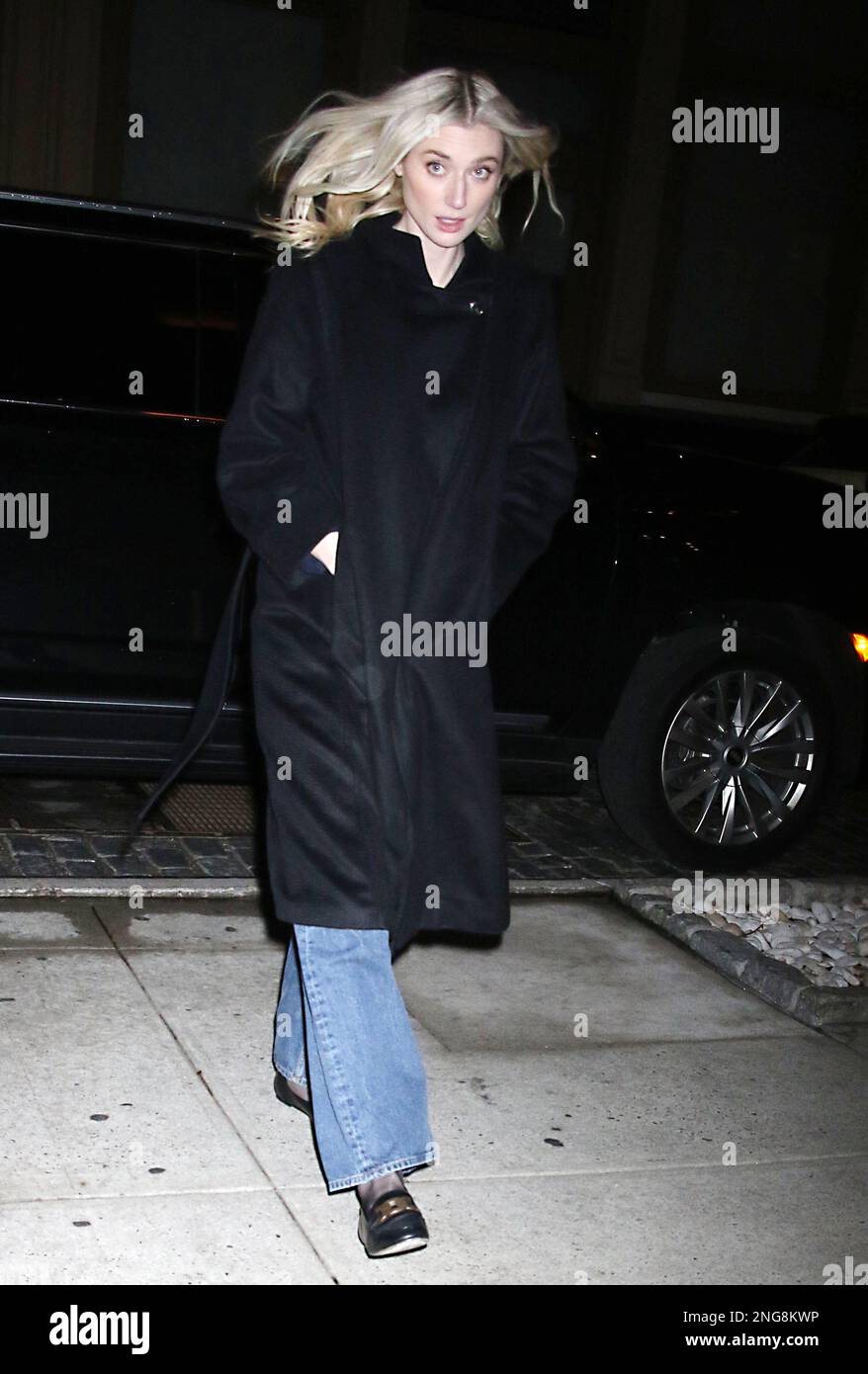 New York, NY, USA. 17th Feb, 2023. Elizabeth Debicki arriving back from ...