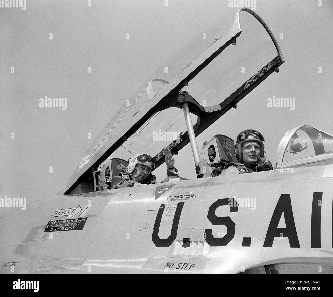 Fred Libby, left, one of the great aviation aces of World War I ...