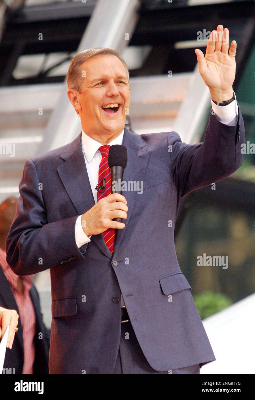 Charles Gibson, "Good Morning America" co-host, waves to the crowd at ...