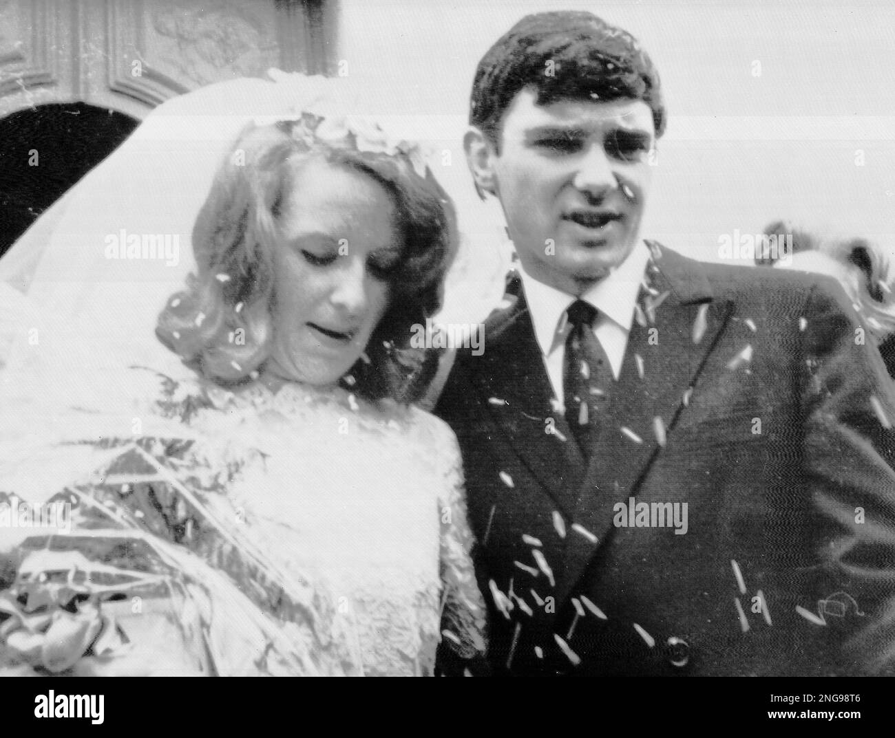 American pop singer Gene Pitney and his bride Lynne Gaston, leave a ...