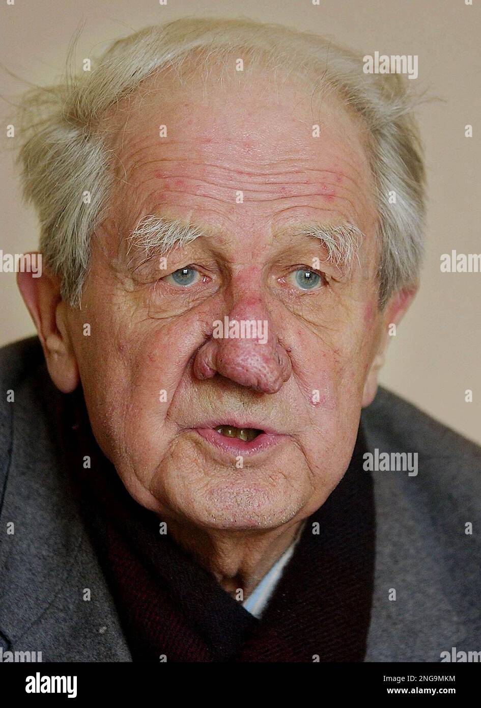 ** ADVANCE FOR SUNDAY MARCH 5 ** FILE ** Wilhelm Brasse recounts his ...