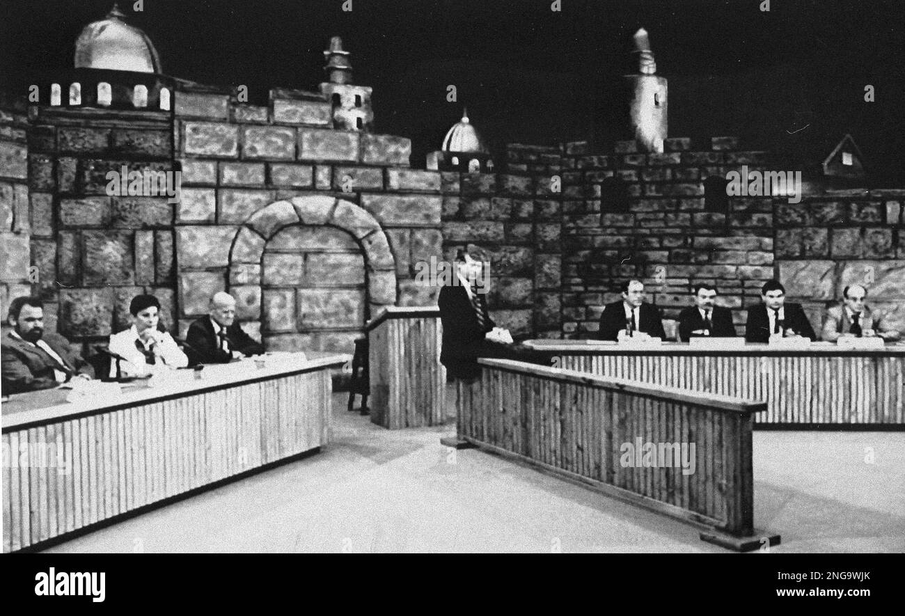 ABC Anchorman Ted Koppel moderates a dialogue between Israelis and ...