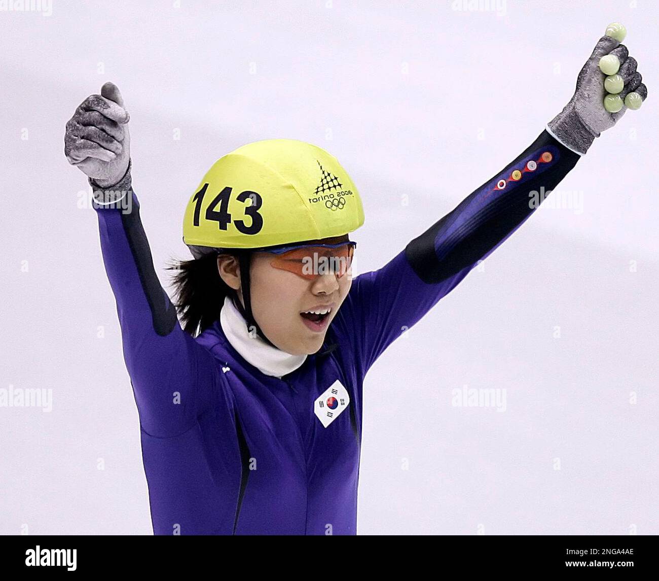 Jin Sun-Yu of South Korea celebrates after she won the Olympic gold ...