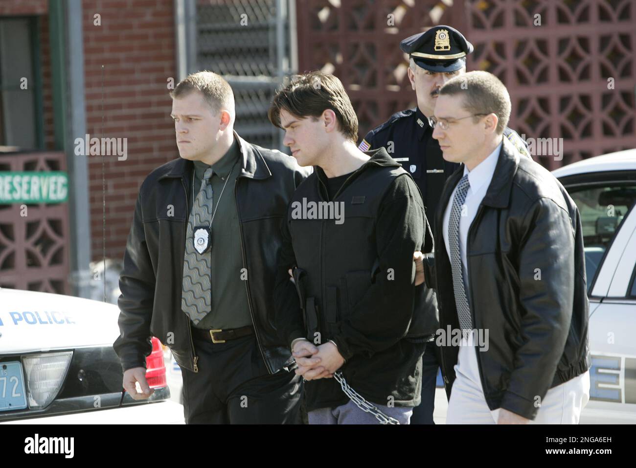 Neil Entwistle arrives at district court in Framingham, Mass., Thursday ...