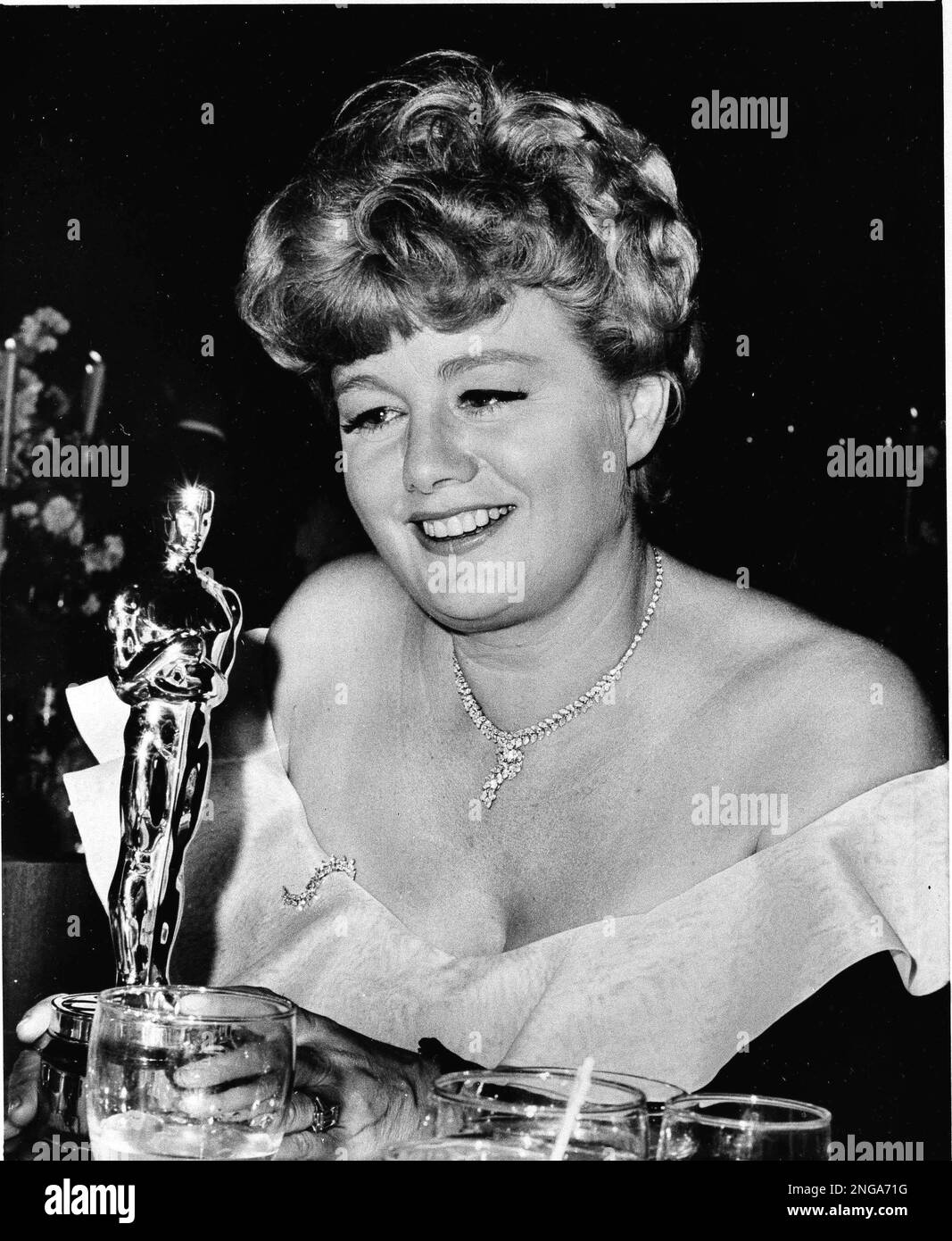 U.S. actress Shelley Winters, whose role in "A Patch of Blue" won her ...