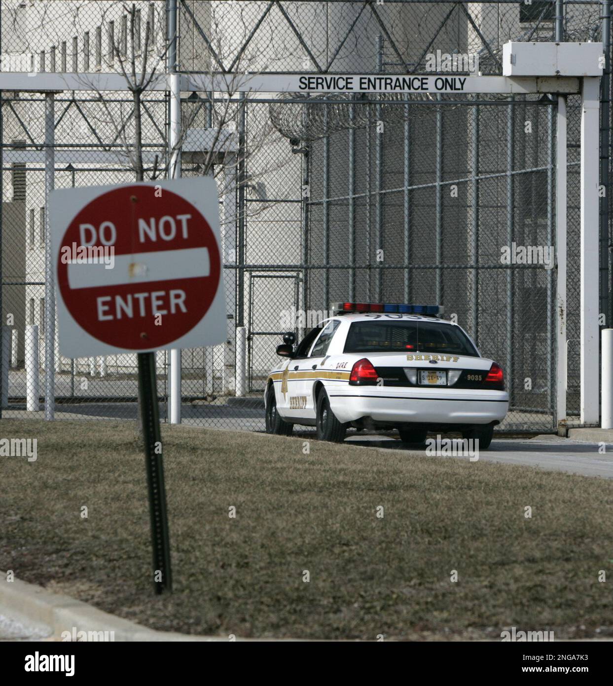 A law enforcement vehicle enters the Cook County Jail, Tuesday, Feb. 14 ...