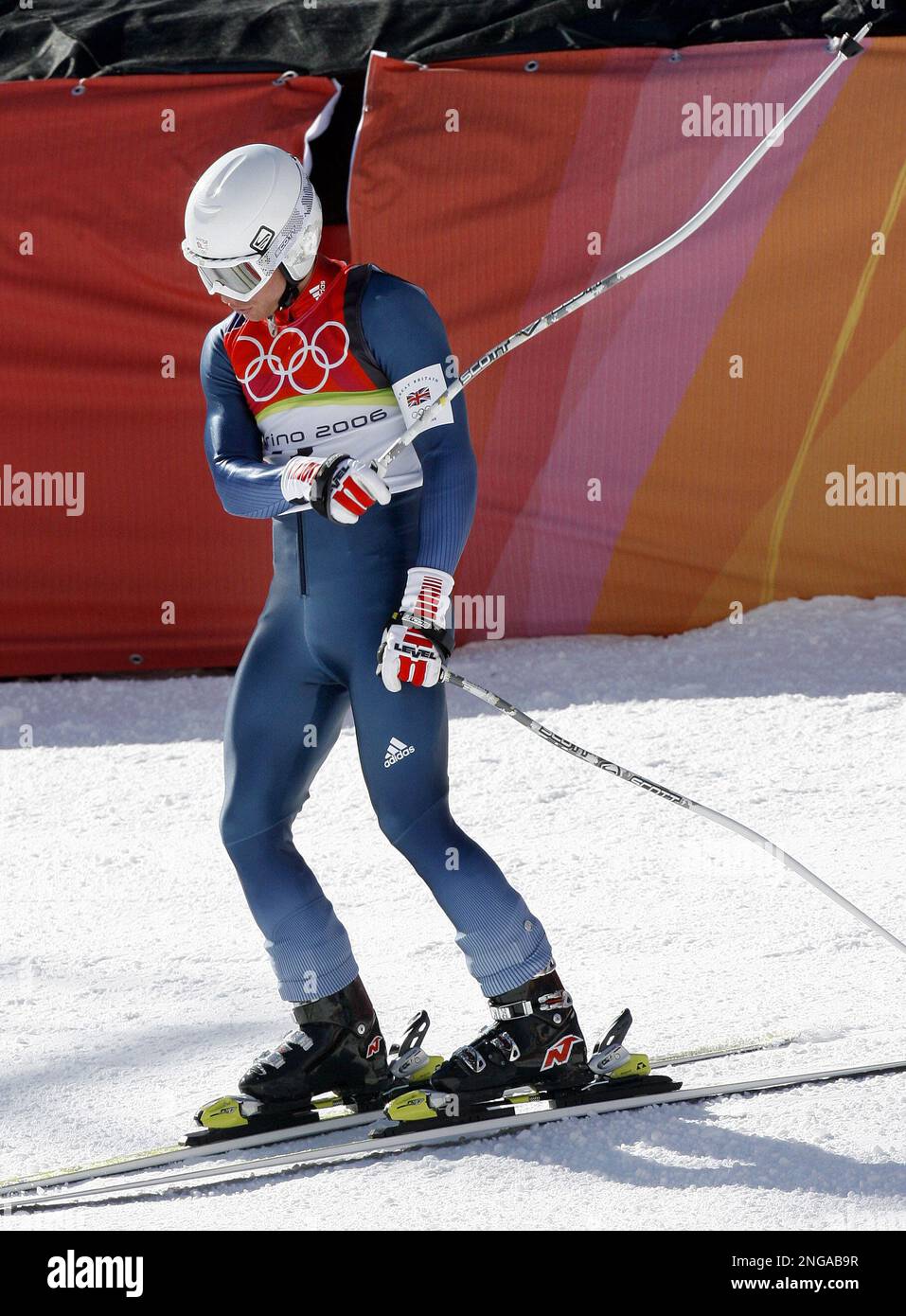 Britain's Noel Baxter reacts after finishing his run in the Men's ...