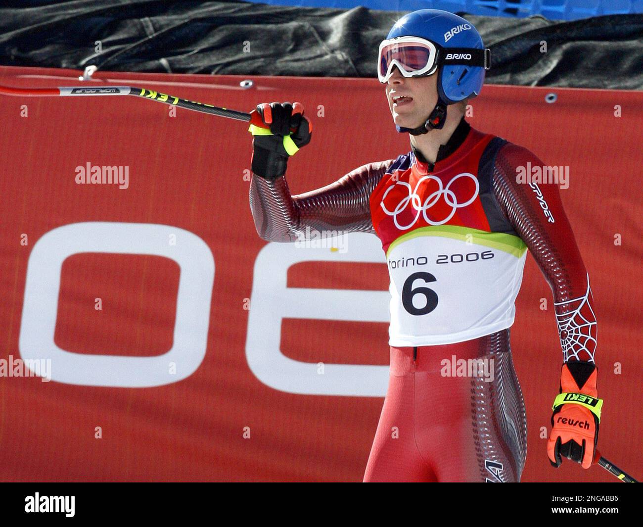 Austria's Benjamin Raich reacts after finishing his run in the Men's ...