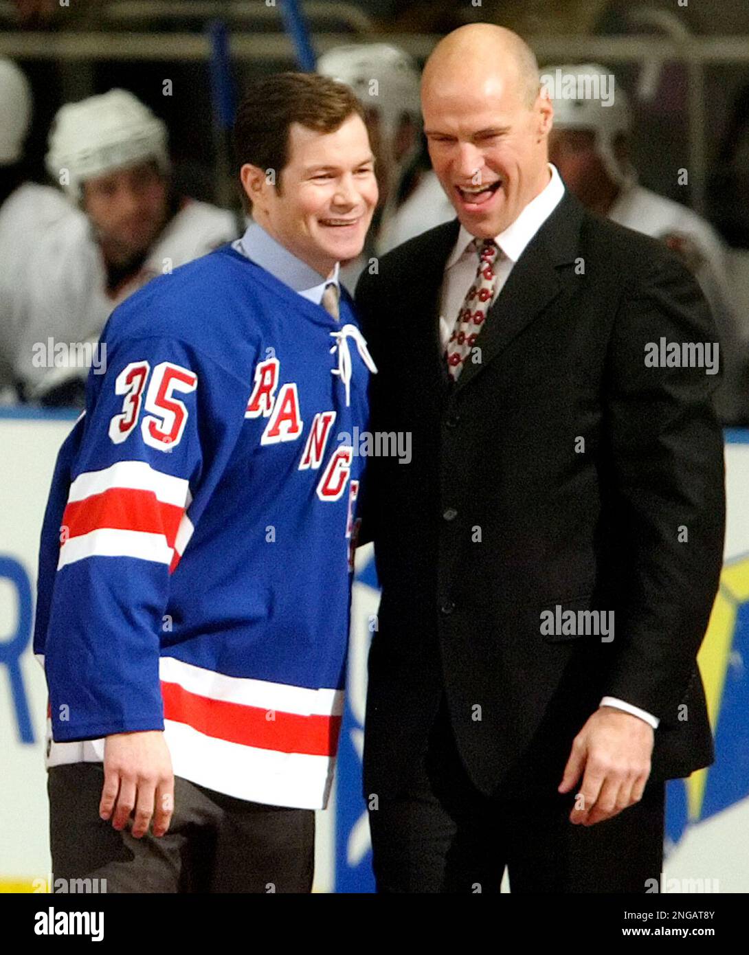 Former New York Rangers teammates Mark Messier, right, and Mike Richter ...
