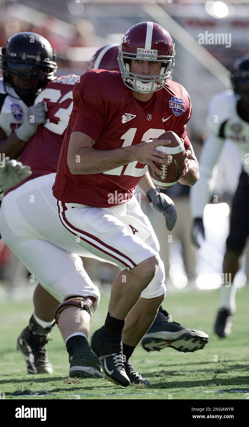 Alabama quarterback Brodie Croyle in the first half of the Cotton Bowl ...