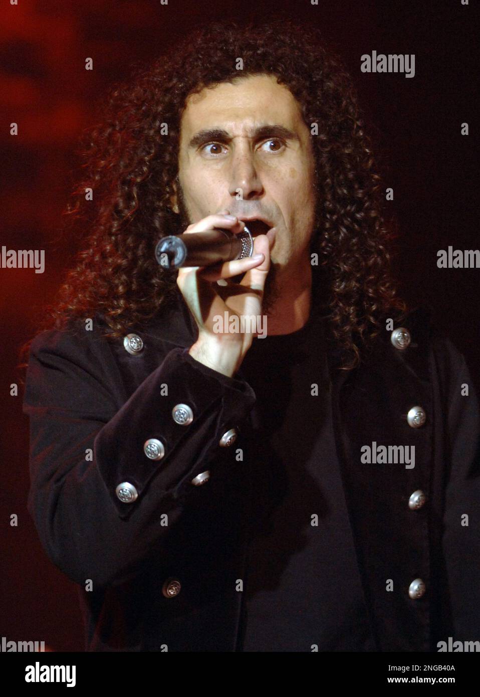 System of a Down lead singer Serj Tankian performs on MTV2's $2 Bill ...