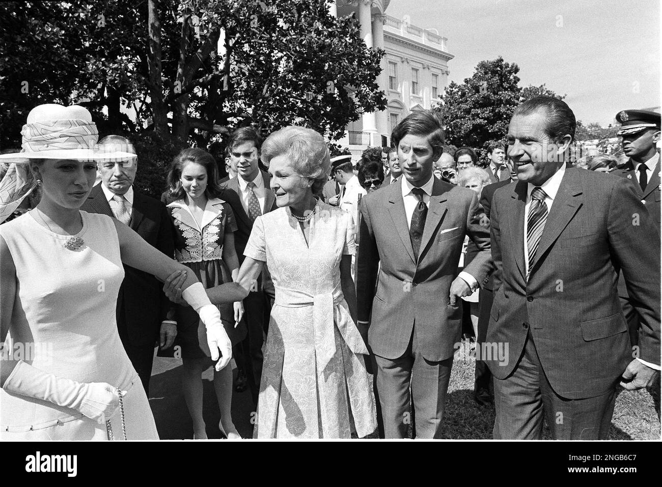 Mrs. Pat Nixon leads Princess Anne Thursday, July 16, 1970 from ...