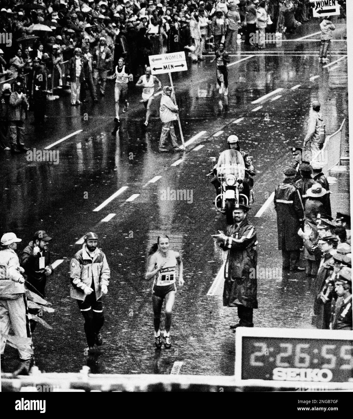 Norway's Grete Waitz approaches the finish line to win the women's ...