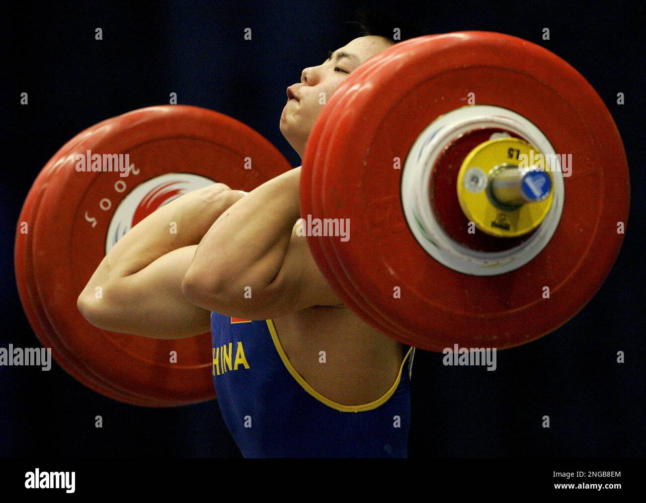 China's Lu Chang-Liang lifts during the Men's 77kg division Final at ...