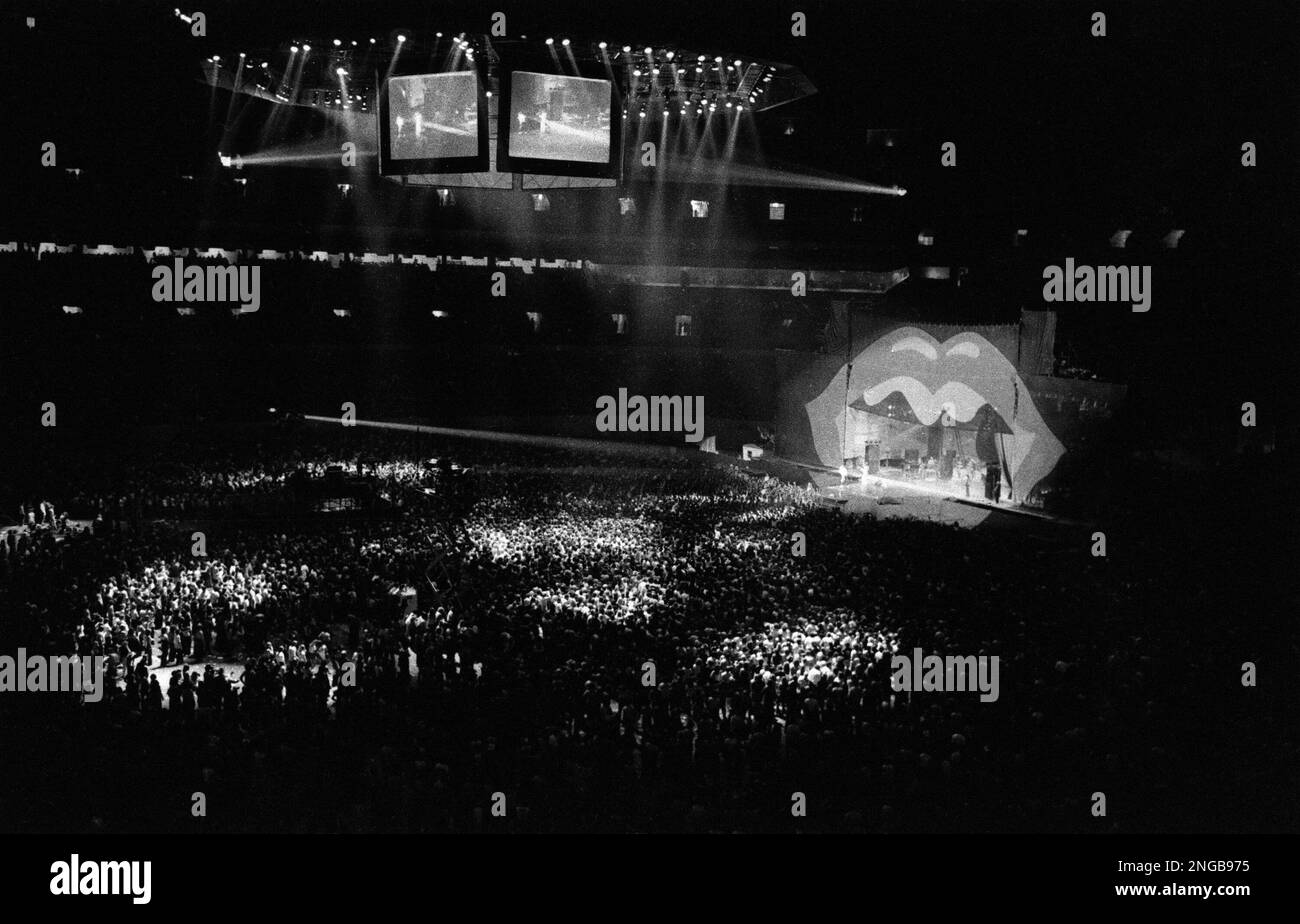 More than 80,000 fans showed up in the Louisiana Superdome for a ...