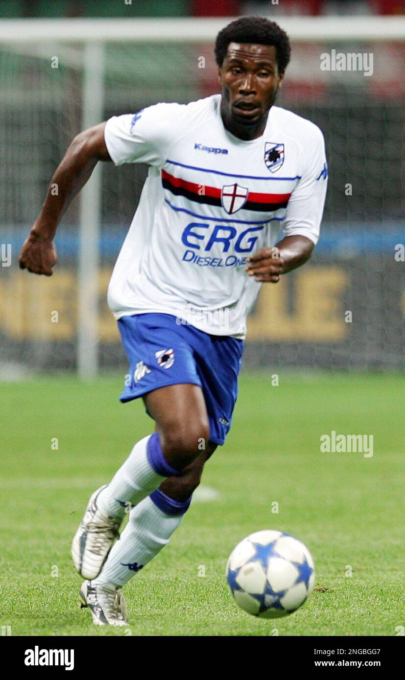 Mark Edusei in action during an exhibition match between AC Milan and ...