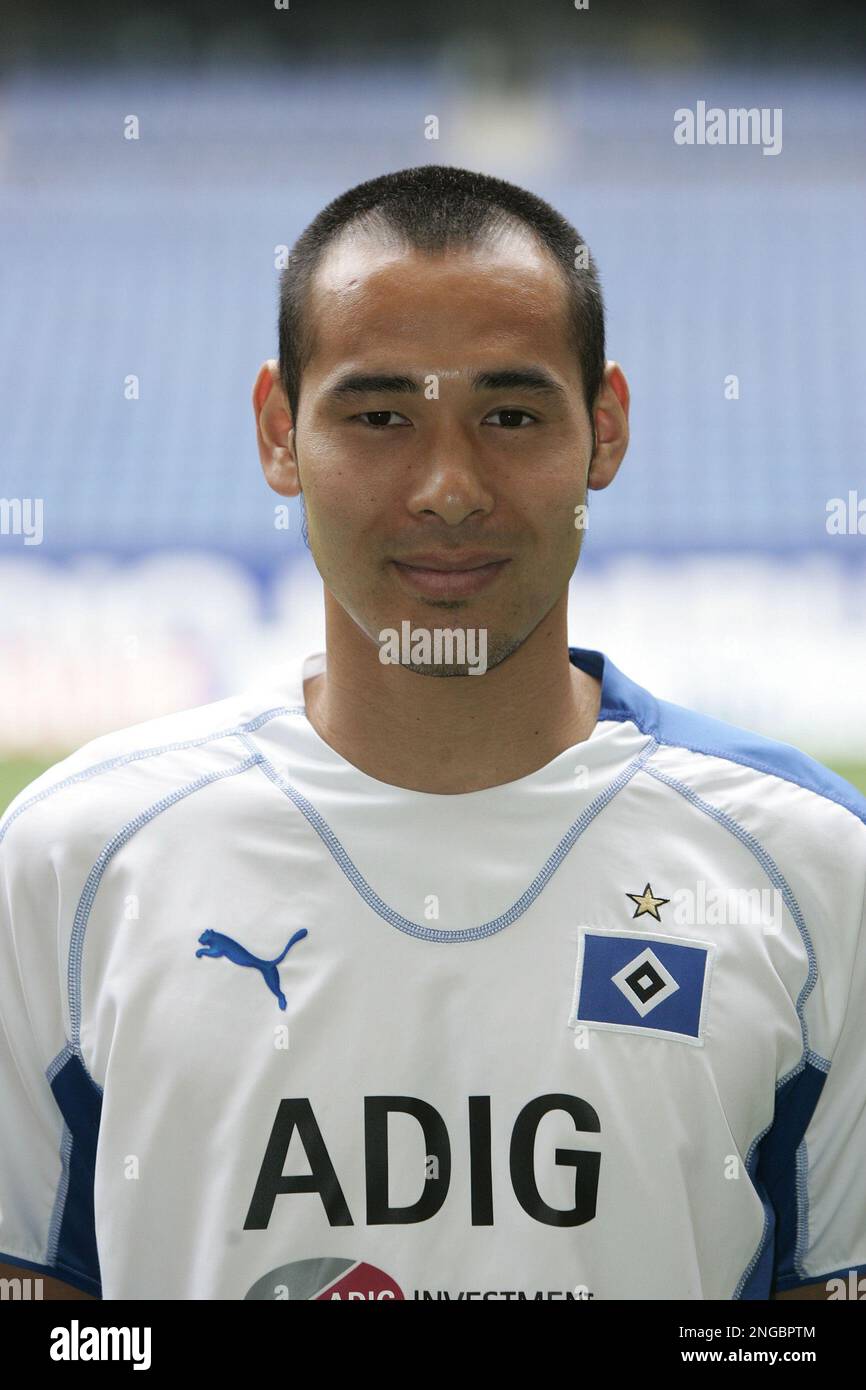 Naohiro Takahara vom Fussballbundesligisten Hamburger Sportverein HSV ...