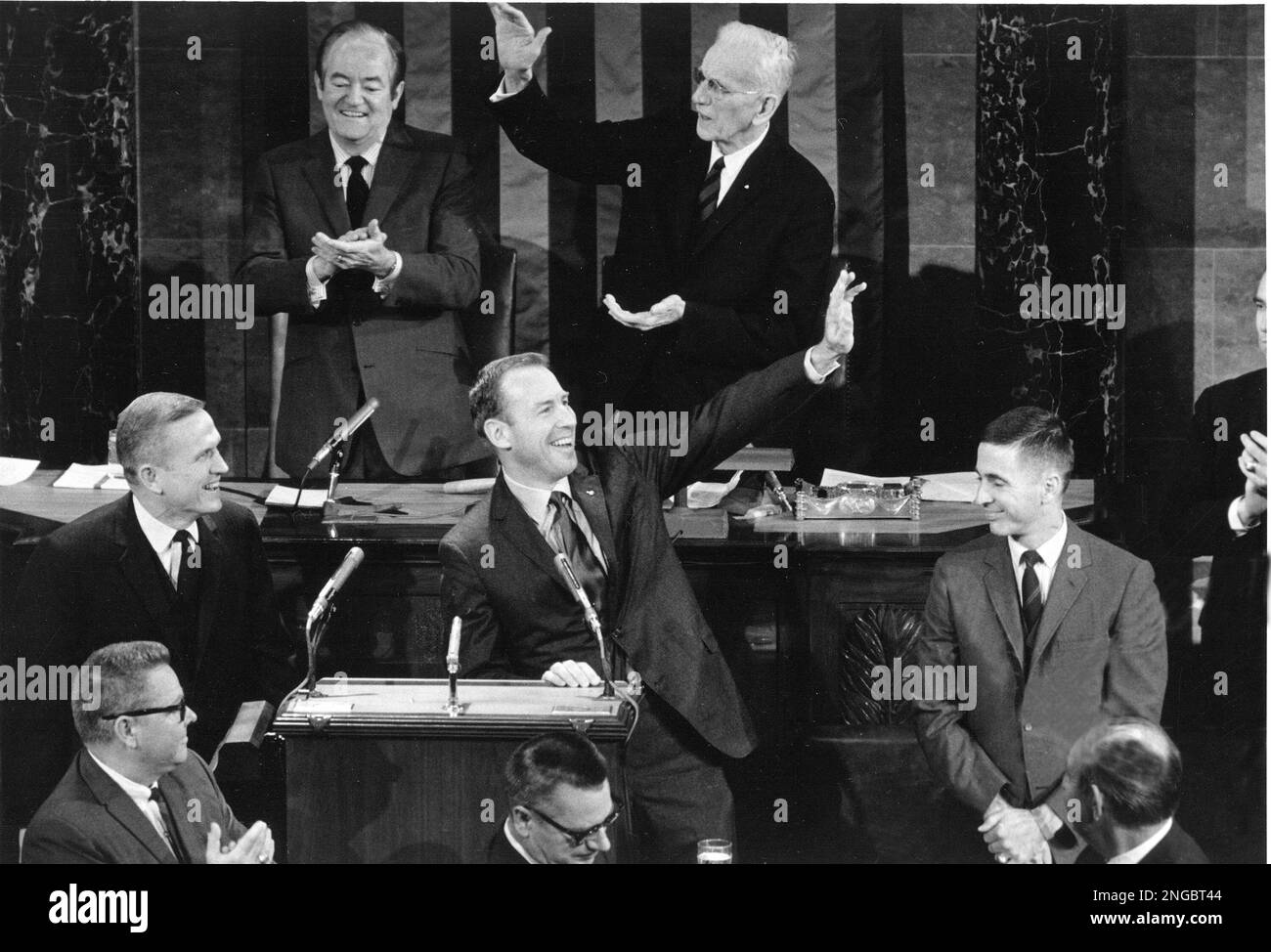 Astronauts of the Apollo 8 moon-orbiting flight, face a joint session ...