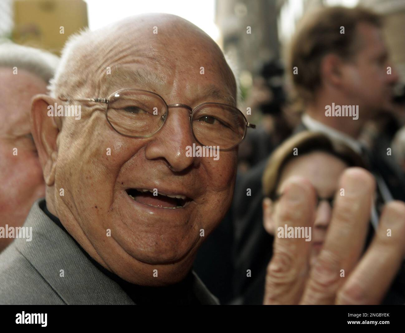 Boxing trainer Angelo Dundee and fight coordinator for "Cinderella Man ...