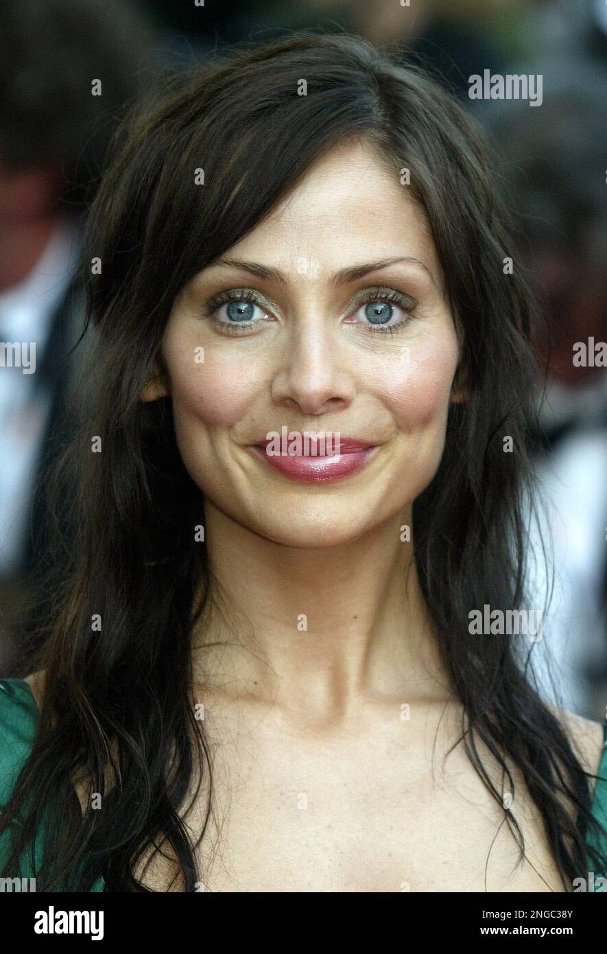 Australian singer Natalie Umbruglia arrives for the screening of "Cache ...