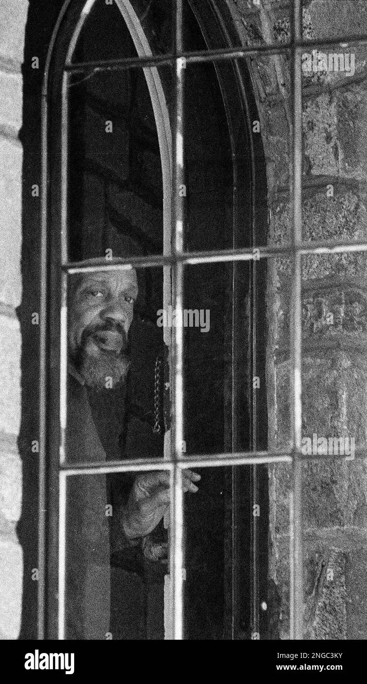 Khalifa Hamaas Abdul Khaalis, leader of the Hanafi Muslim sect, backs ...