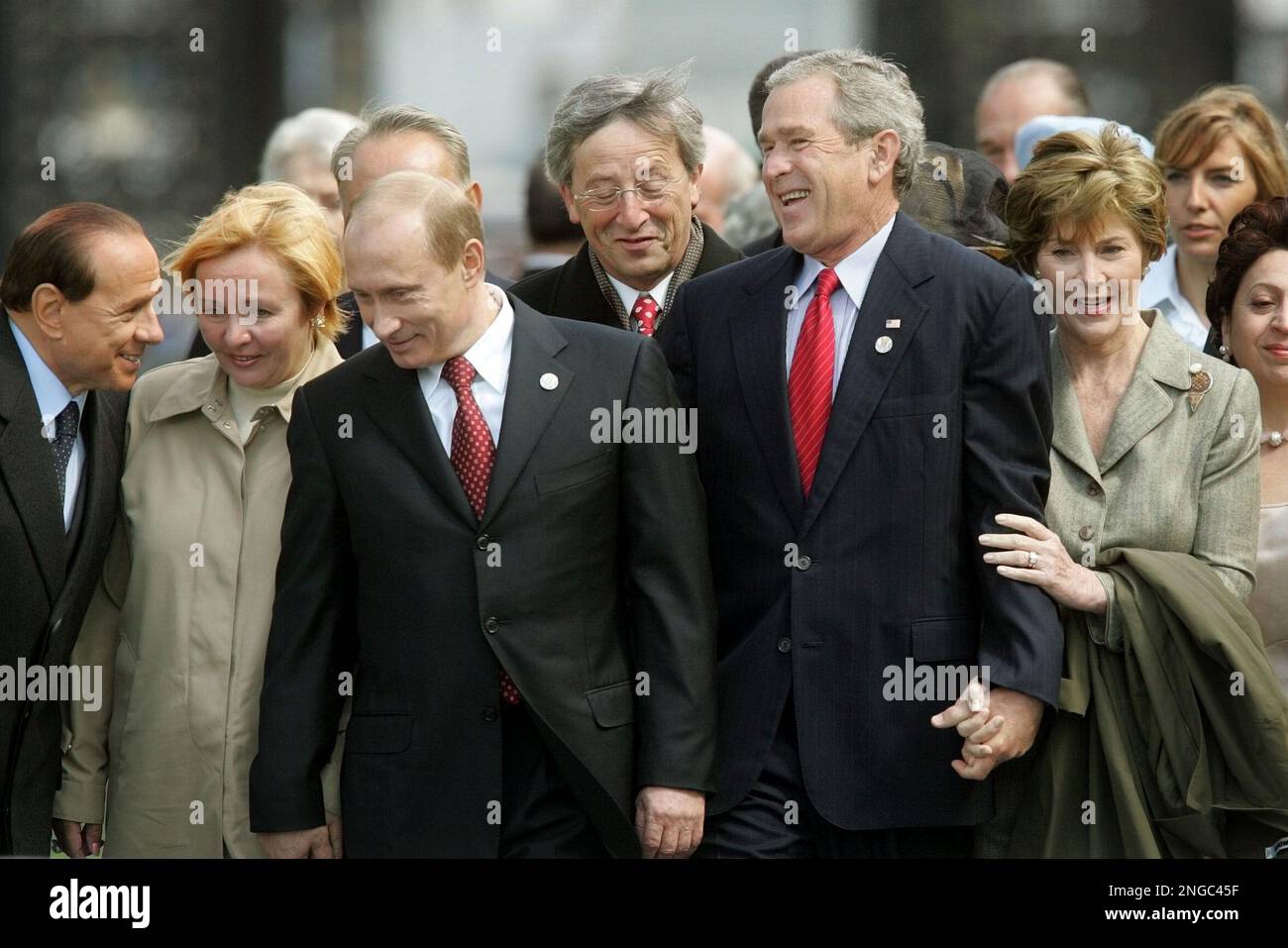 From left, Italian Prime Minister Silvio Berlusconi, Lyudmila Putin ...
