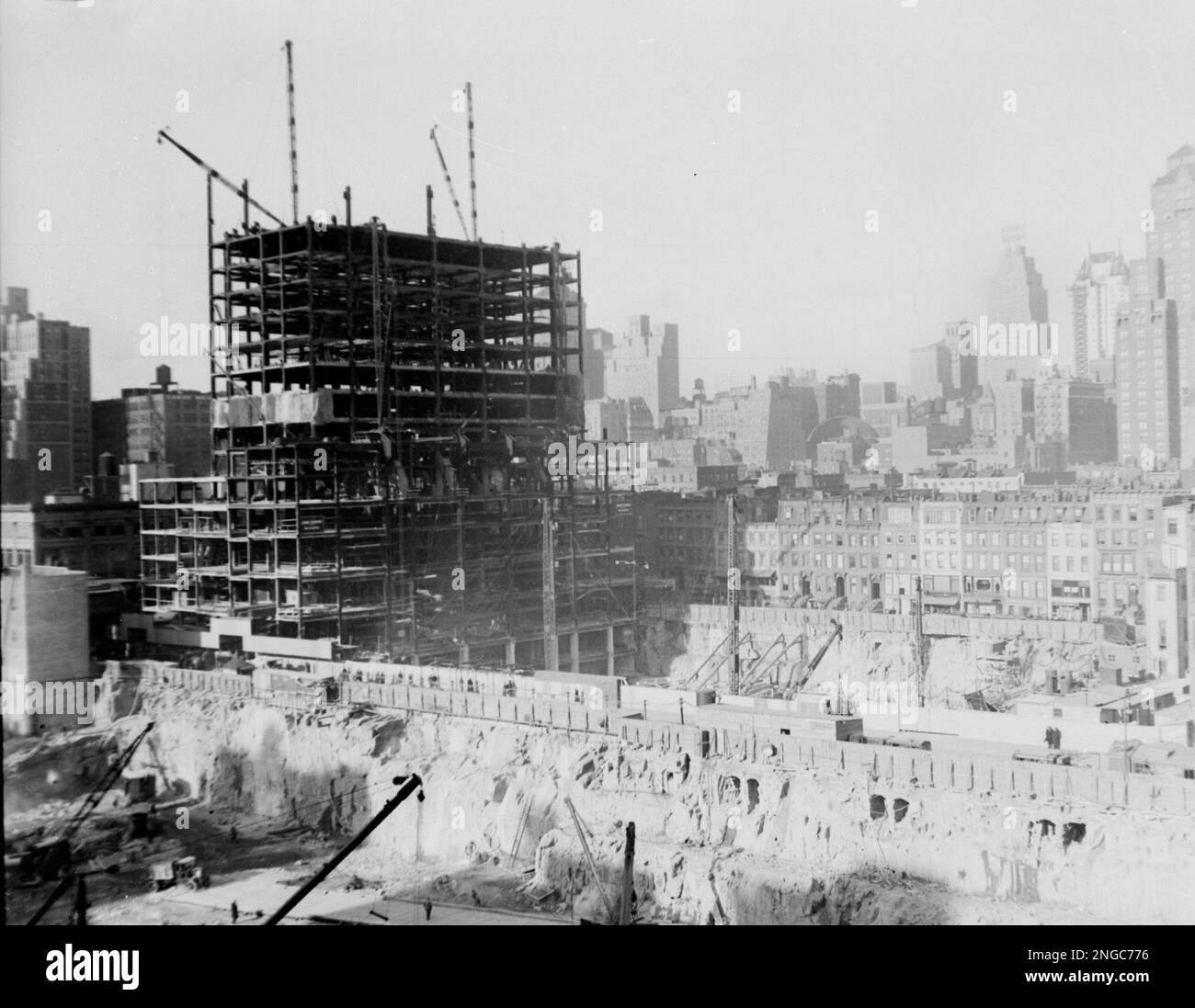Rockefeller Center during construction, Jan. 19, 1932. (AP Photo Stock ...