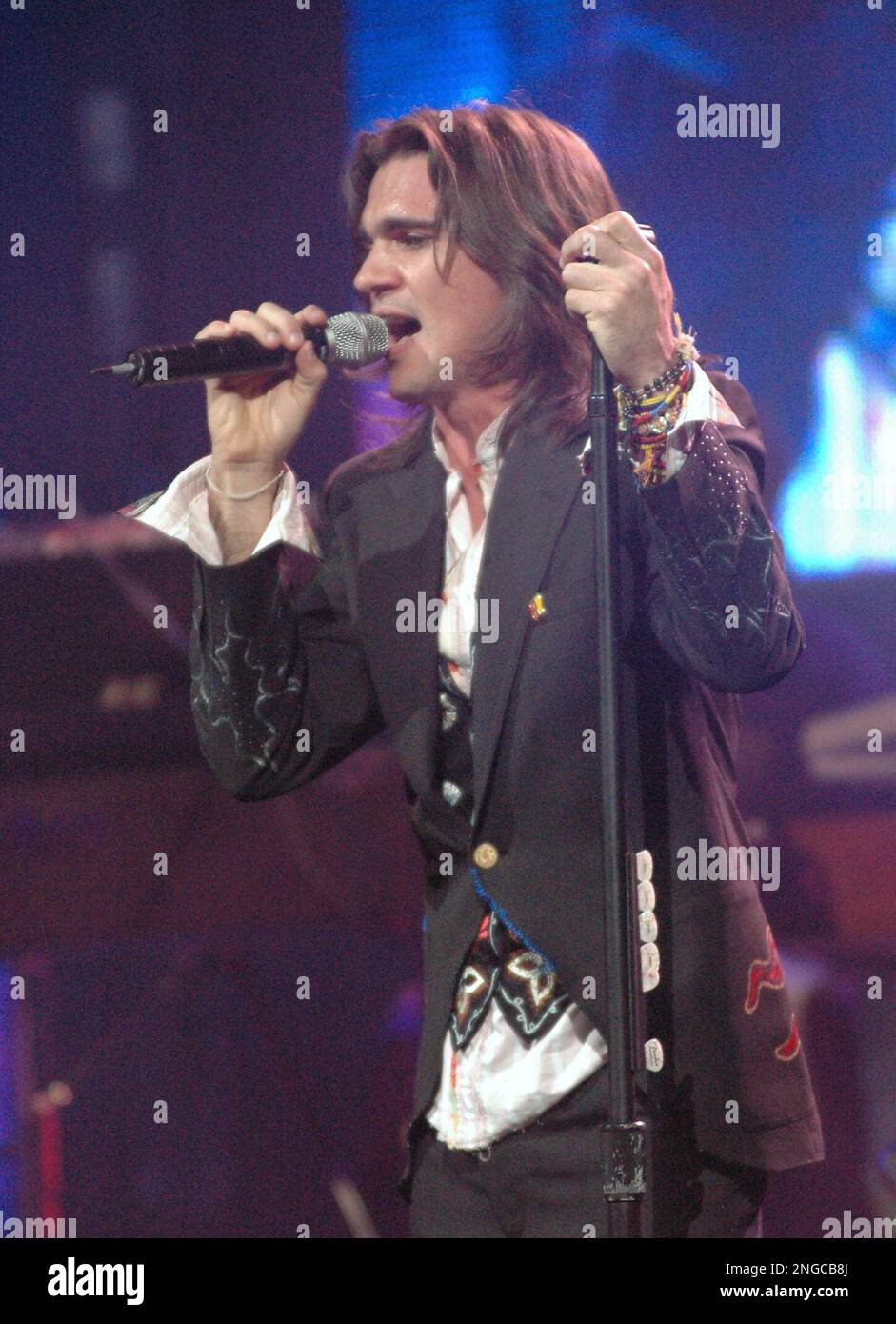 Latin singing star Juanes performs at the American Airlines Arena in ...