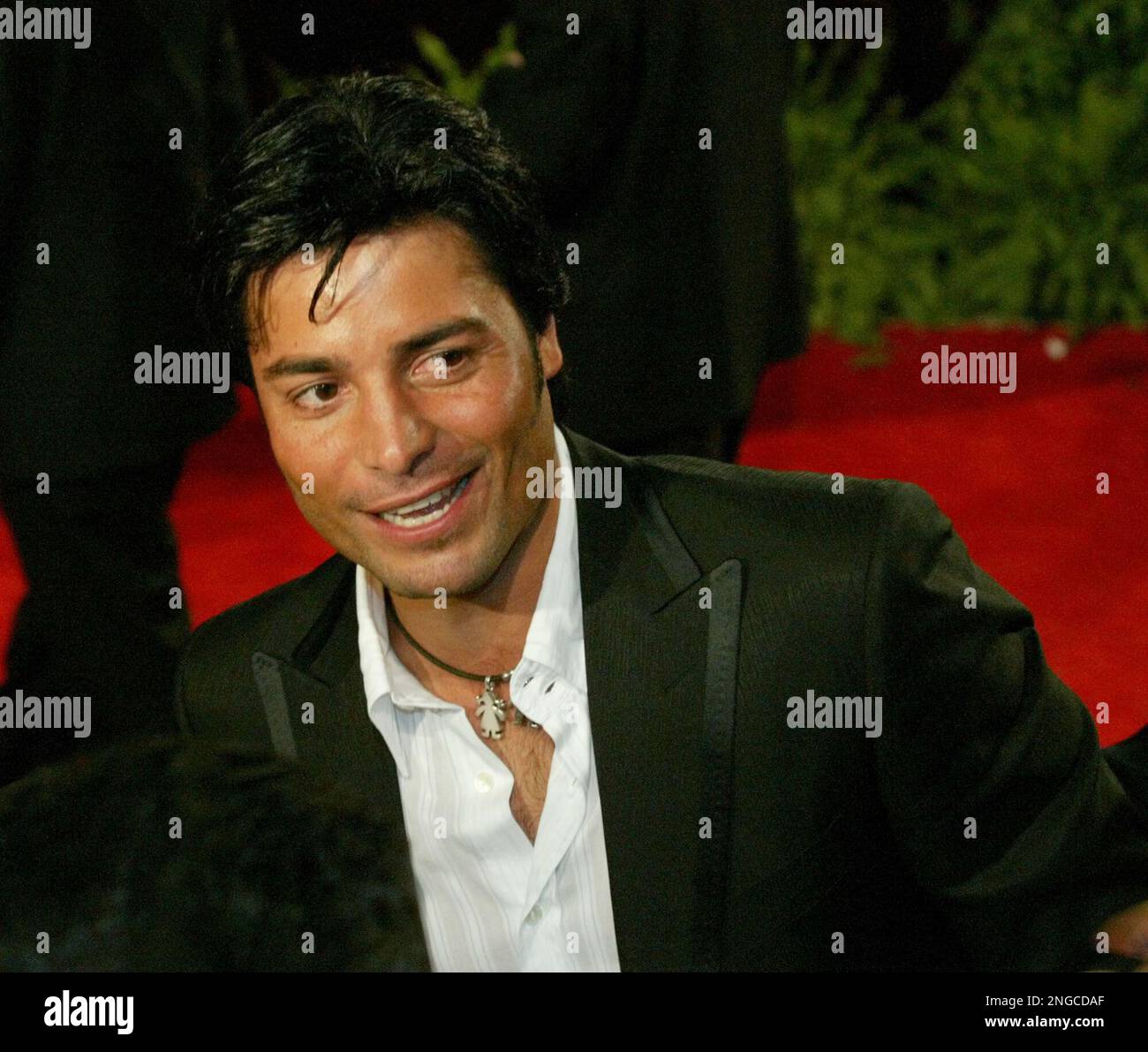 Singer Chayanne poses on the red carpet as he arrives at Premio Lo ...