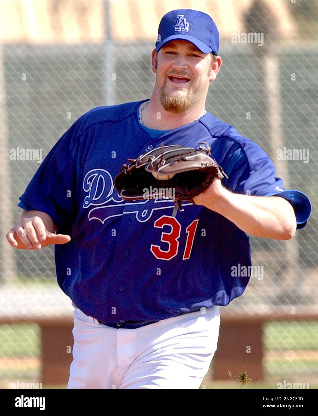 Los Angeles Dodgers pitcher Brad Penny runs to first base during a ...