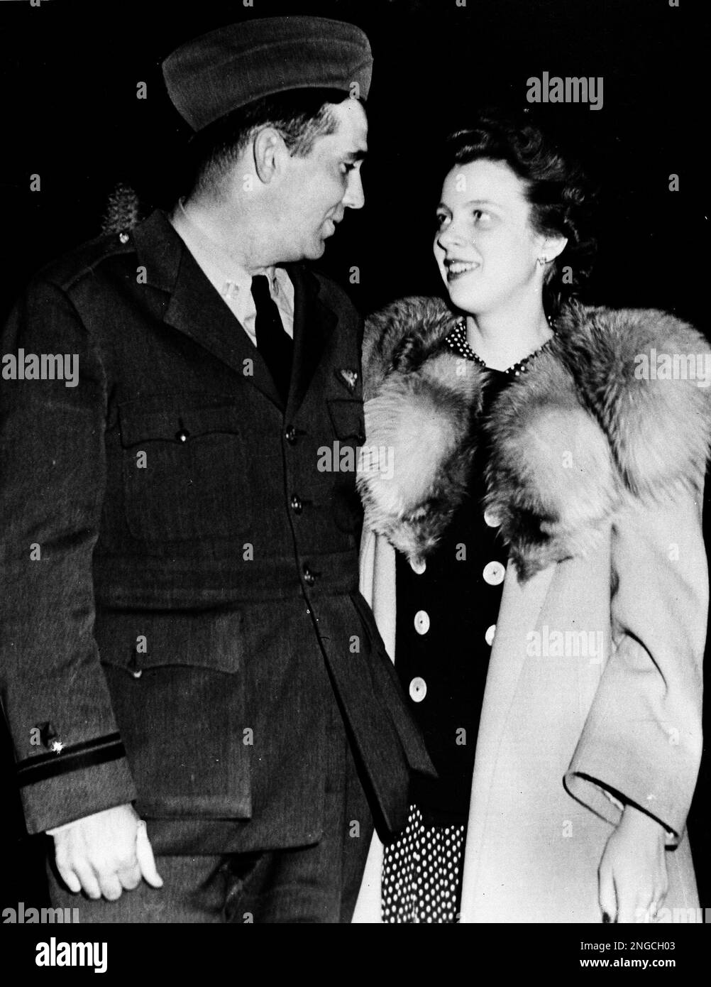 Navy Lieutenant Edward O'Hare, left, who shot down six Japanese planes ...