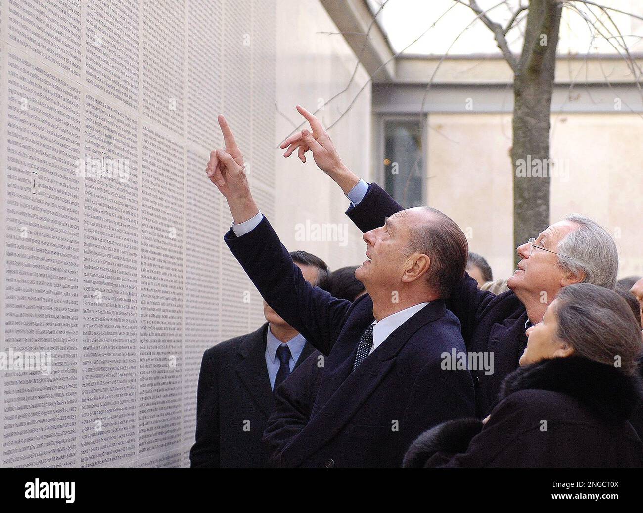 French President Jacques Chirac, left, and Holocaust memorial President ...