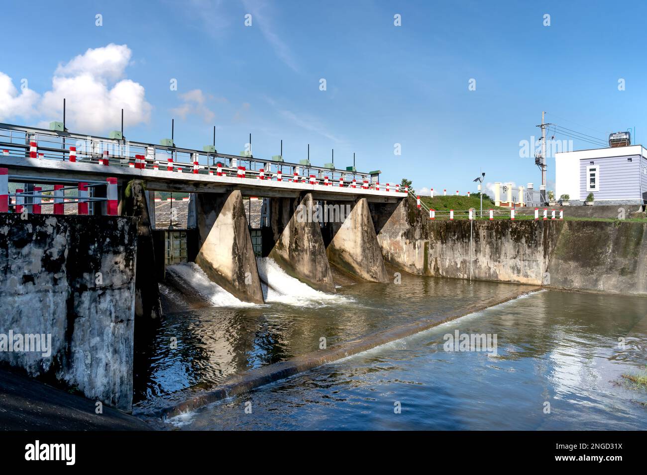 Water retaining hi-res stock photography and images - Alamy
