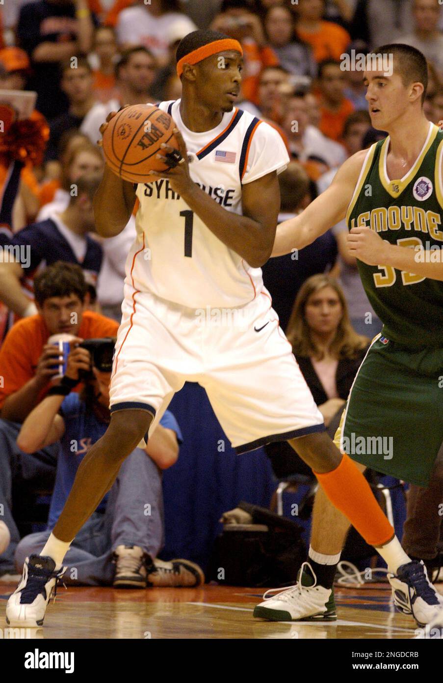 ** FILE ** Syracuse's Hakim Warrick (1) challenges LeMoyne's Matt ...