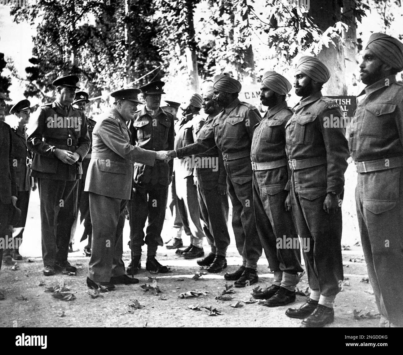 Britain's Prime Minister Winston Churchill meets Indian Sikh officers ...