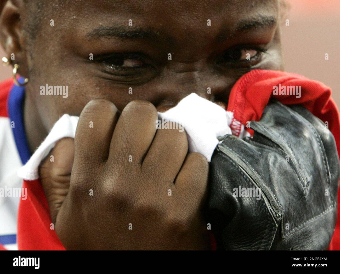 Cuba's Yunaika Crawford weeps after winning the bronze medal in the ...