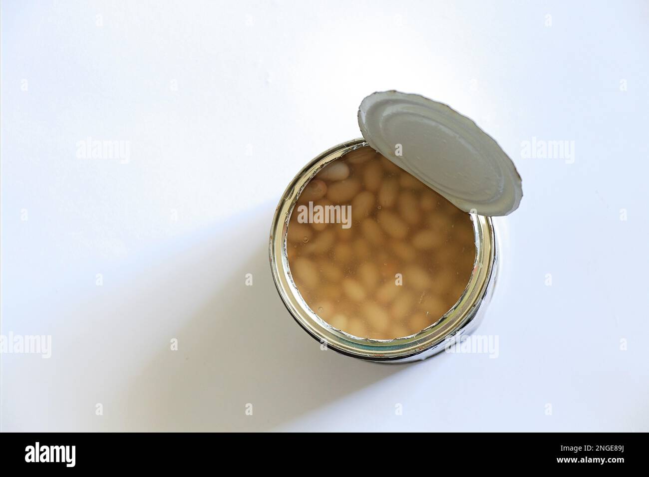 Open can baked beans hi-res stock photography and images - Alamy