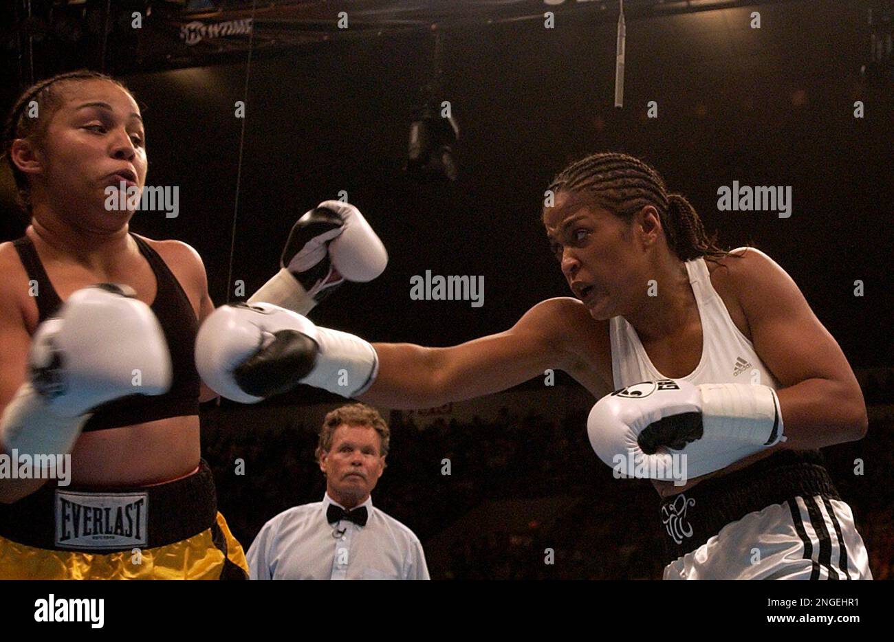 I** CORRECTS TO ALI AT RIGHT ** WBF Super Middleweight Champion Laila ...