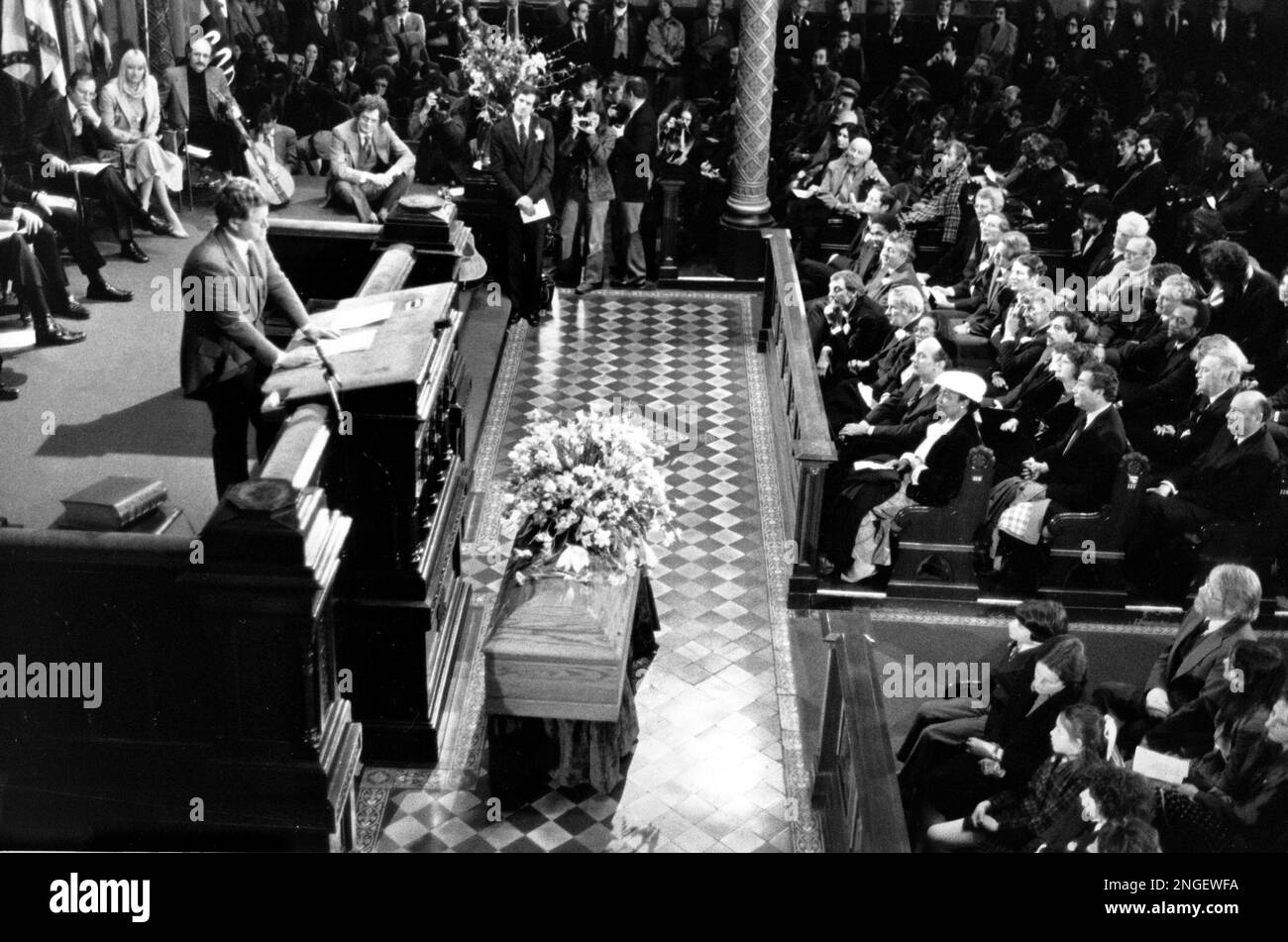 Sen. Edward Kennedy, left, euologizes former Congressman Allard K ...