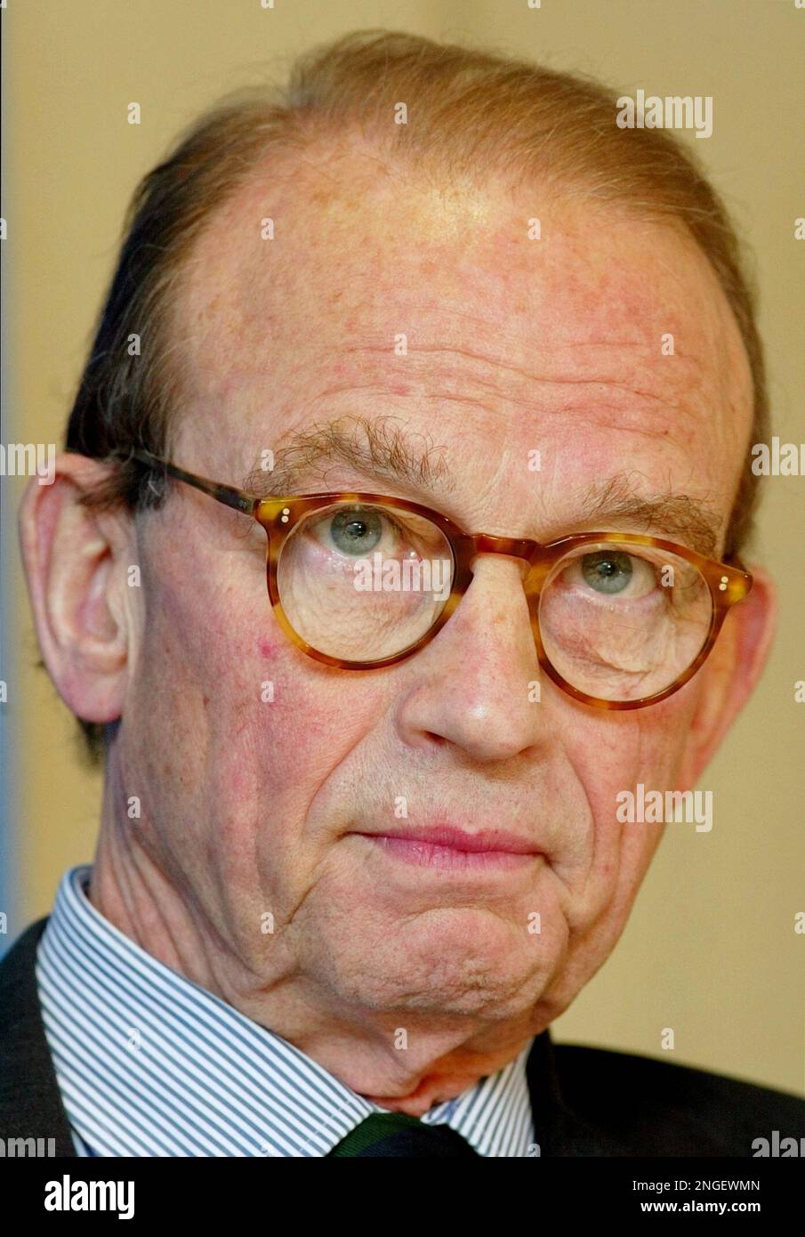 Hans-Otto Braeutigam auf einer Pressekonferenz des Kuratoriums der ...