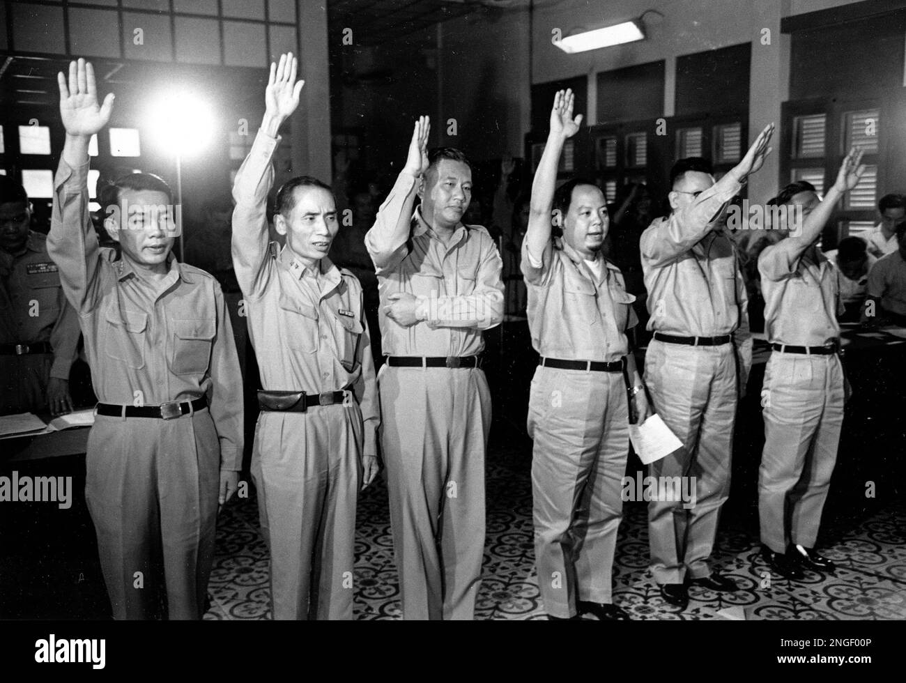 South Vietnam's new Premier, Maj. Gen. Nguyen Khanh, third from right ...