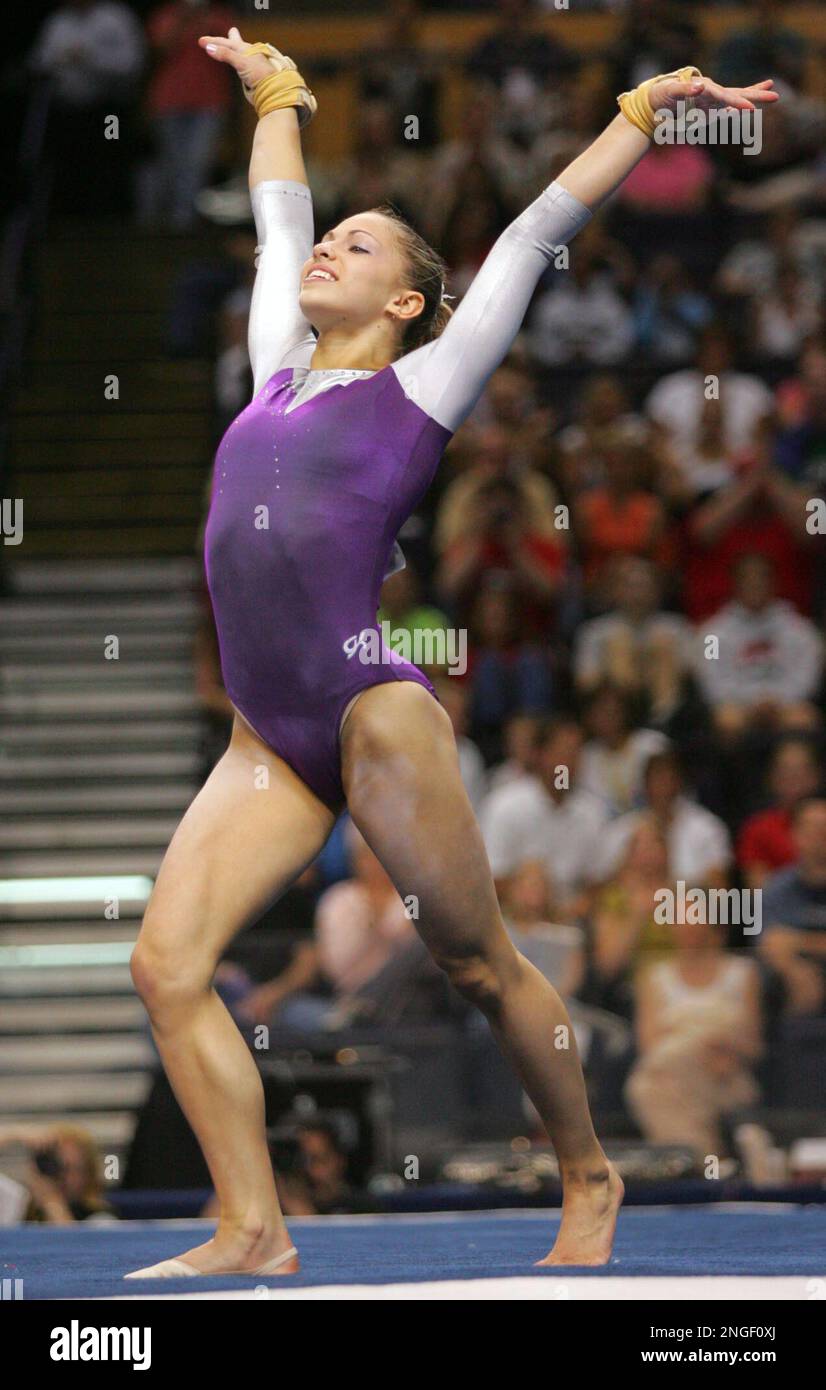 Courtney Kupets performs her floor routine during the senior women's ...