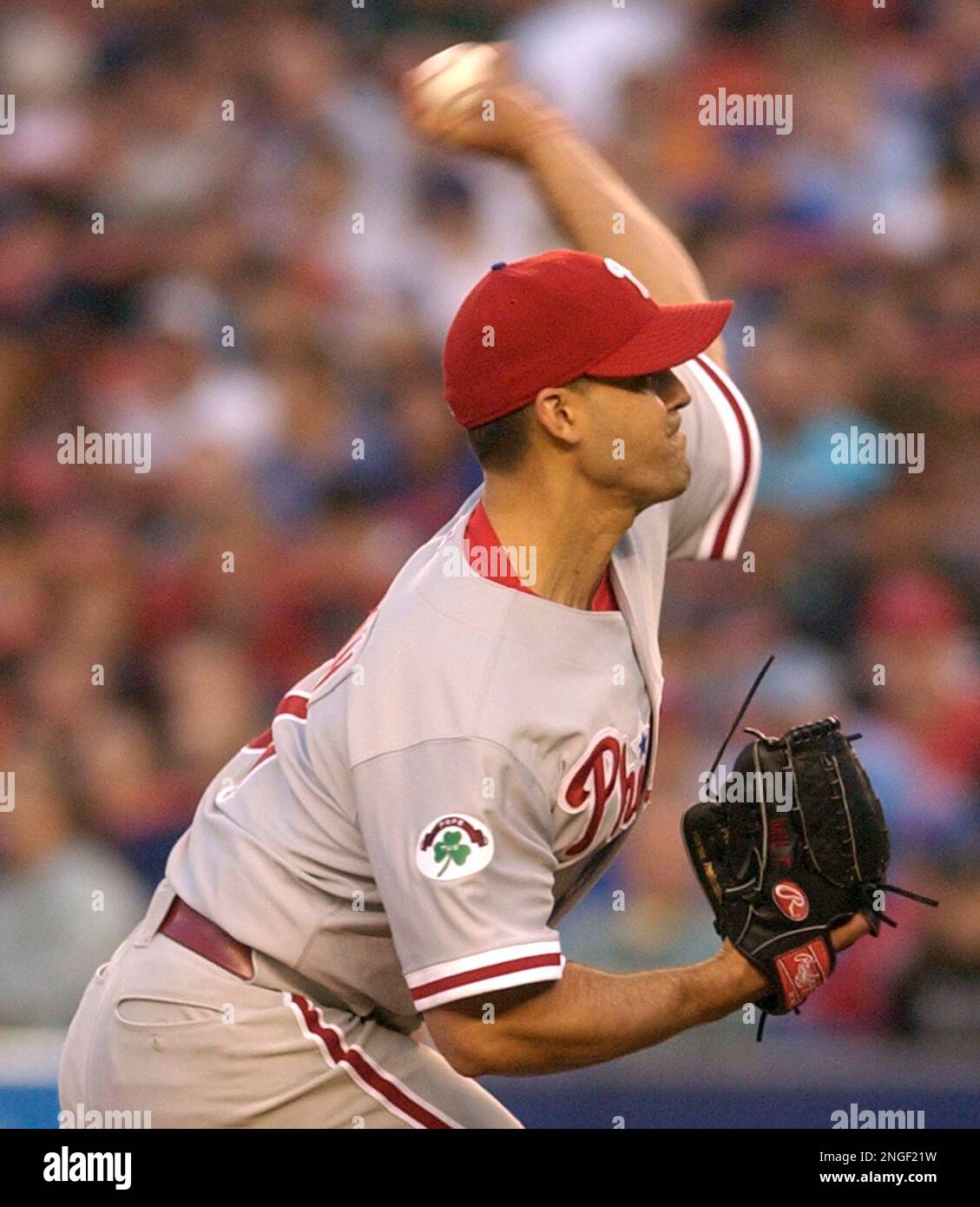 Philadelphia Phillies pitcher Eric Milton delivers against the New York ...