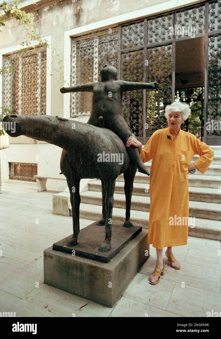 Peggy Guggenheim : A Collector’S Album – IWBU