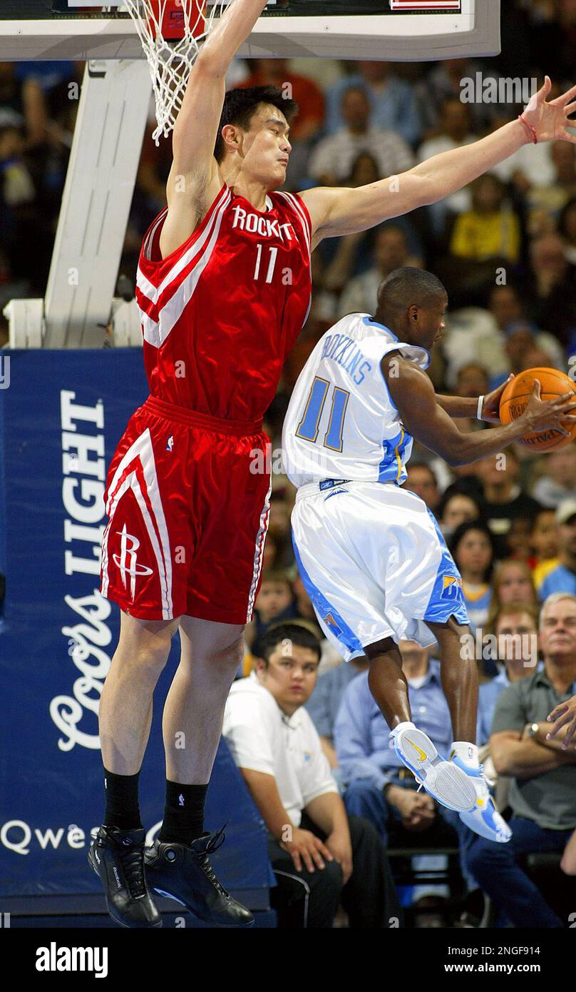 Yao Ming And Earl Boykins