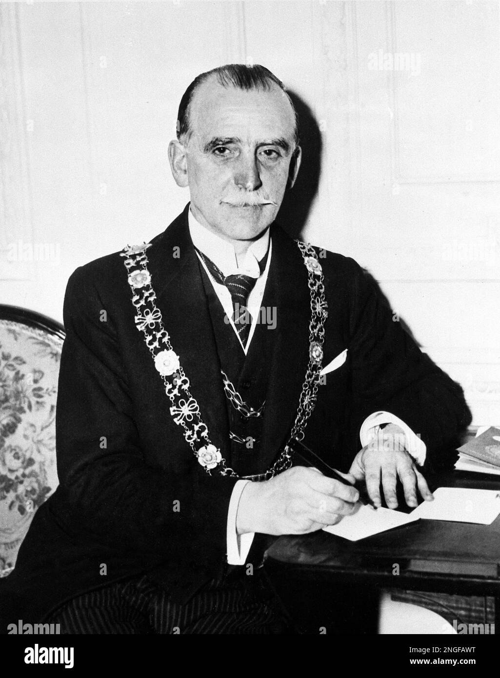 The Right Honorable Alderman Alfred Byrne, Lord Mayor of Dublin ...