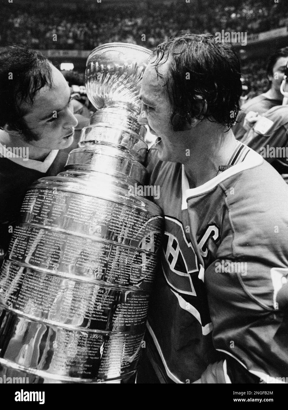 Steve Shutt, left, and his teammate Yvan Cournoyer, right, of the ...